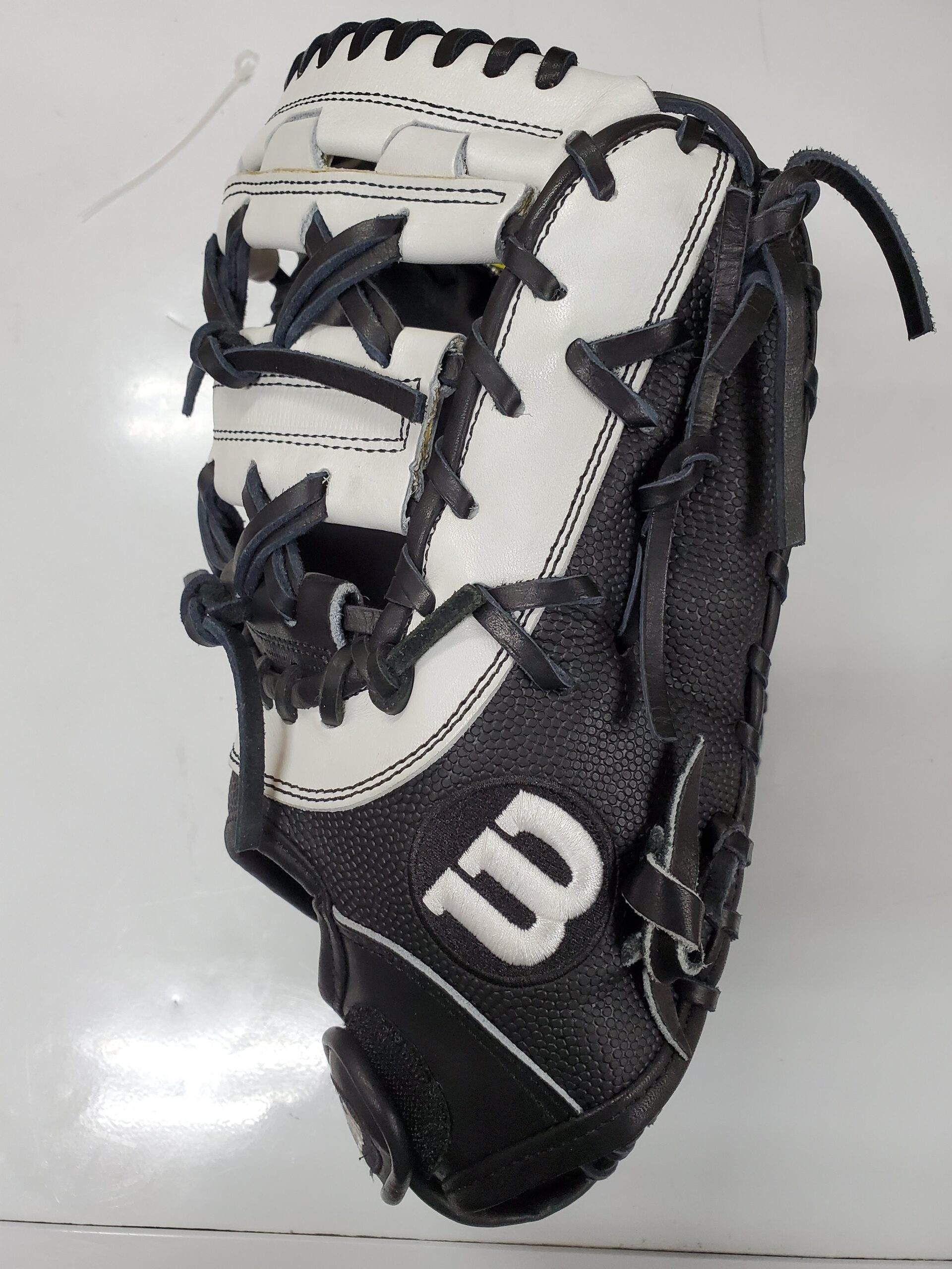 New Wilson A2000 FPBM Fast-Pitch First Base Glove 12″ FREE SHIPPING ...